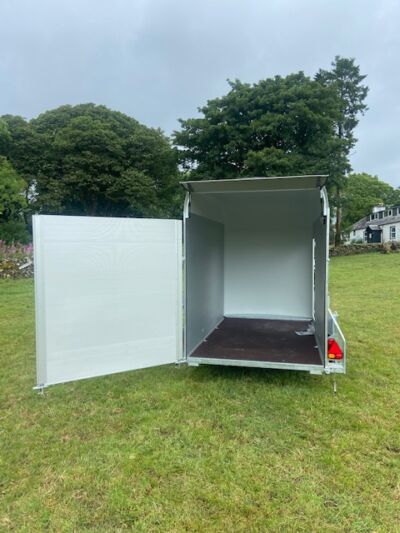 Roadster C300 Box Trailers - D&G Trailers