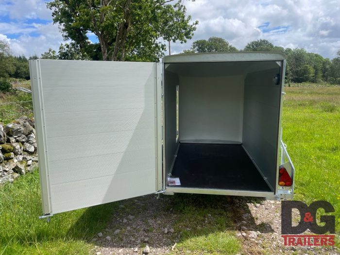 Debon C255 Single Axle Box Van Trailer with Aluminium Sides & Side Door ...