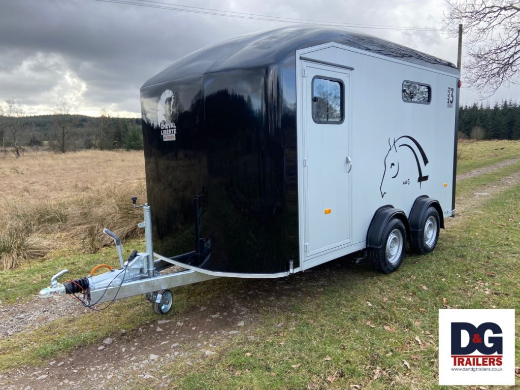 Brand New Cheval Liberte Maxi 3 Herringbone Horse Trailer in Black - D ...
