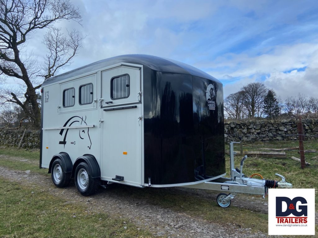 Brand New Cheval Liberte Maxi 3 Herringbone Horse Trailer in Black - D ...