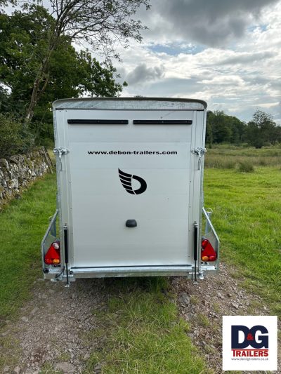 Debon Roadster C255 Single Axle Box Van Trailer with Aluminium Sides ...