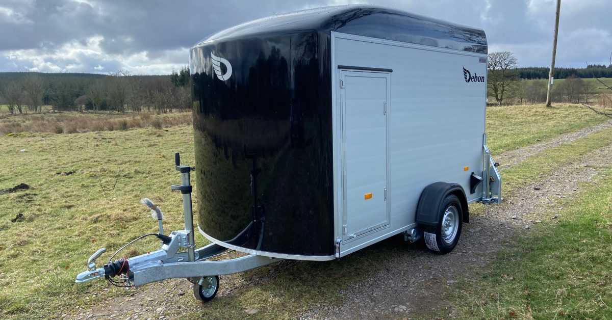 Debon Roadster C300 Single Axle Box Van Trailer with Aluminium Sides in ...